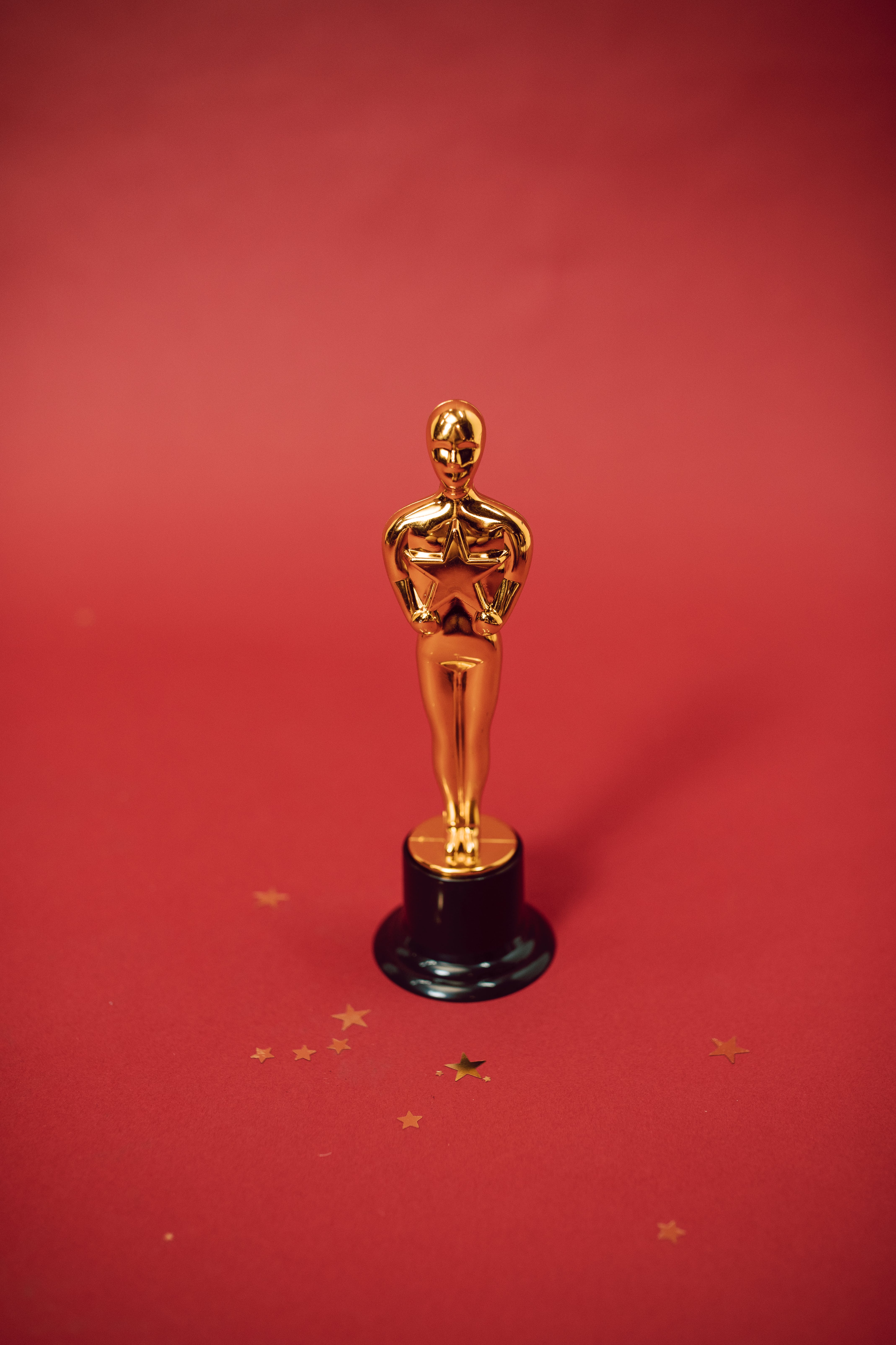 What’s an Oscar Award Made Of? The Golden Secrets! – Awards Digest